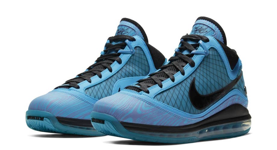 Best Look Yet at the 'All-Star' LeBron 7 Retro | Complex