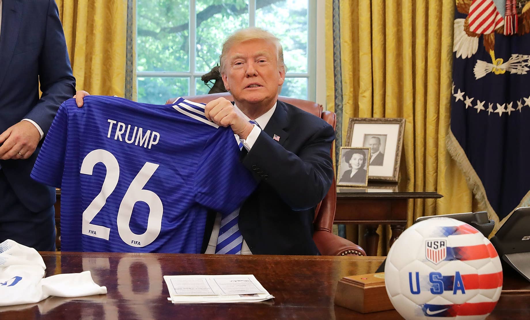 Donald Trump Calls Out Nike Over Colin Kaepernick Support | Complex