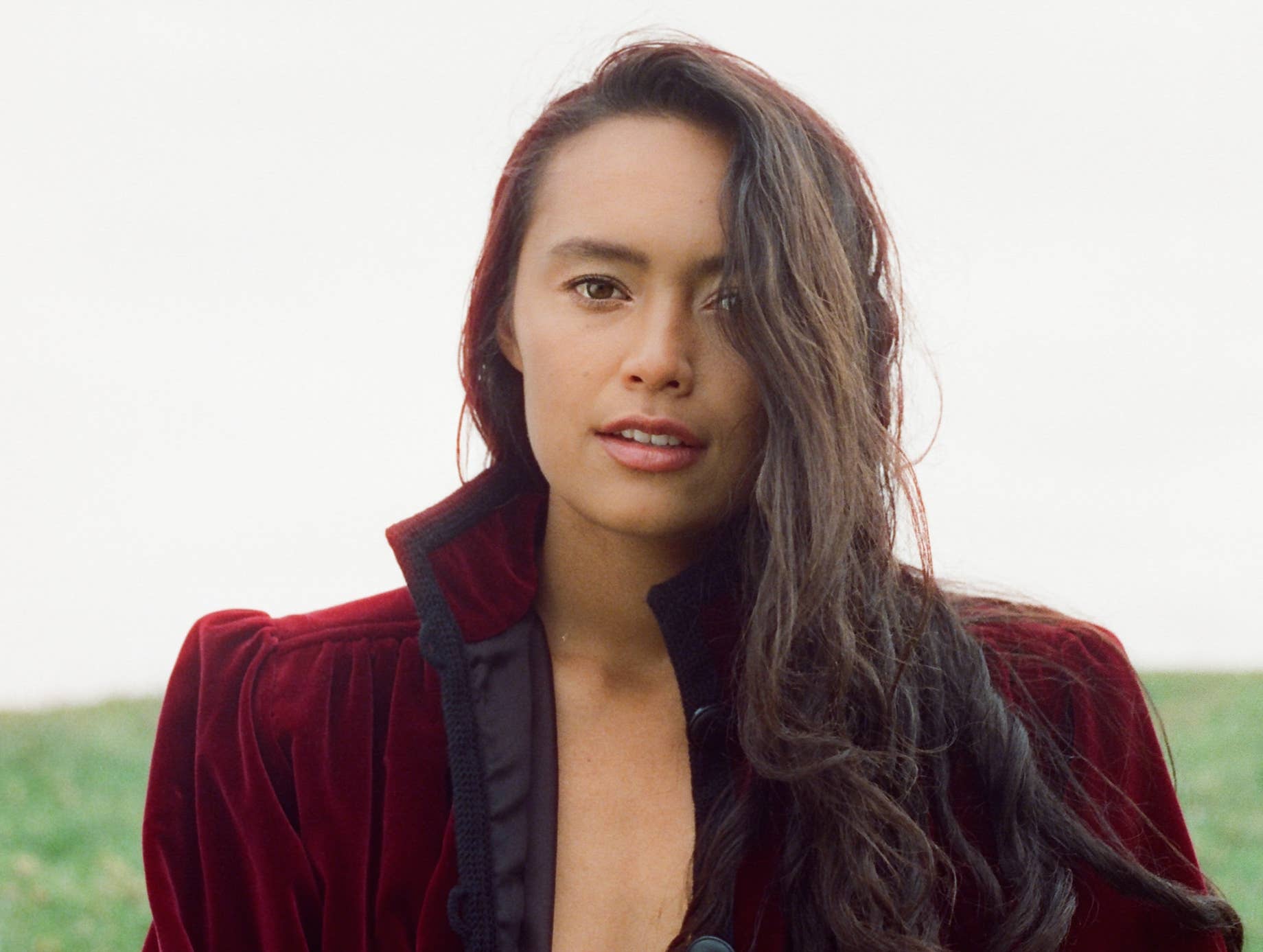 Premiere: Hawaii-Born R&B Artist Ash Delivers Soulful Vocals On Jazz ...