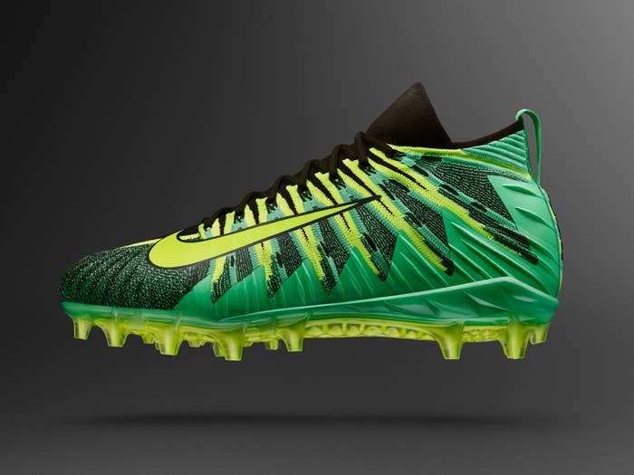 Russell Wilson Gets Exclusive Nike Football Cleats | Complex