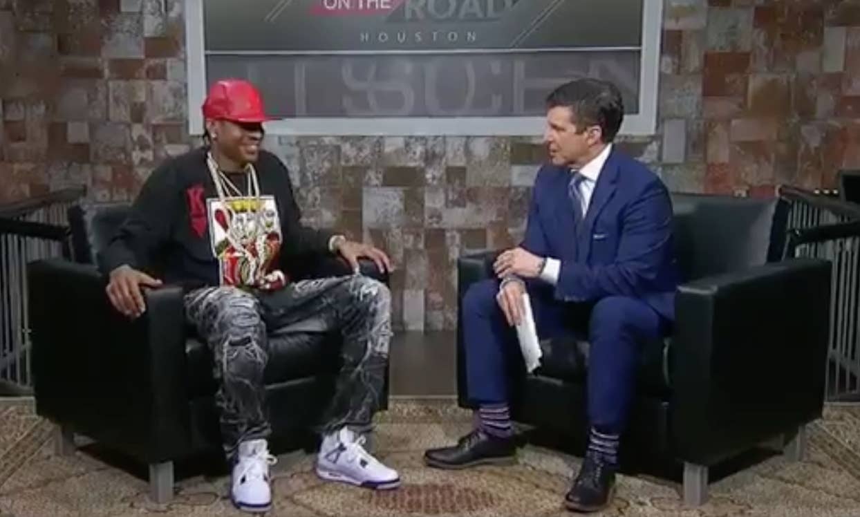 Reebok Athlete Allen Iverson Wears Jordans While Talking About His Hall ...