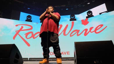 Rod Wave on Falling Through Stage at Show: 'Pimp Down I Repeat Pimp ...