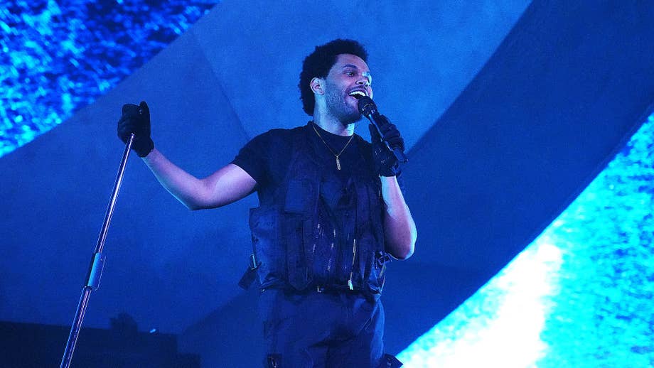 The Weeknd Fans Go Wild When Singer Shows Off Tongue Skills on After ...