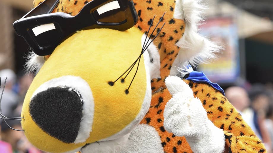 Twitter User Baffles World With Hot Cheetos Bath After 'Stressful Day ...