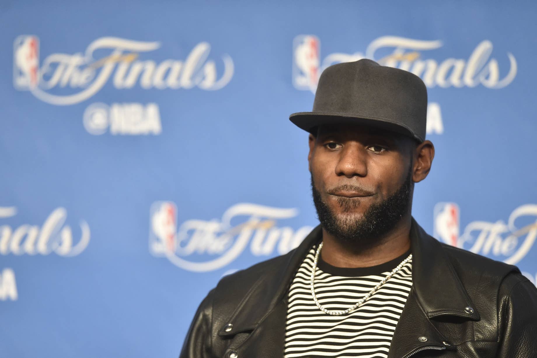 LeBron James Isn't Winning, But His Post-Game John Elliott Fits Are ...