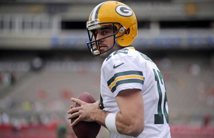 Packers' Aaron Rodgers Carted Off the Field After Suffering Calf Injury ...