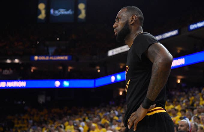 LeBron James Wishes He Could Move His Beard Hair to His Receding ...