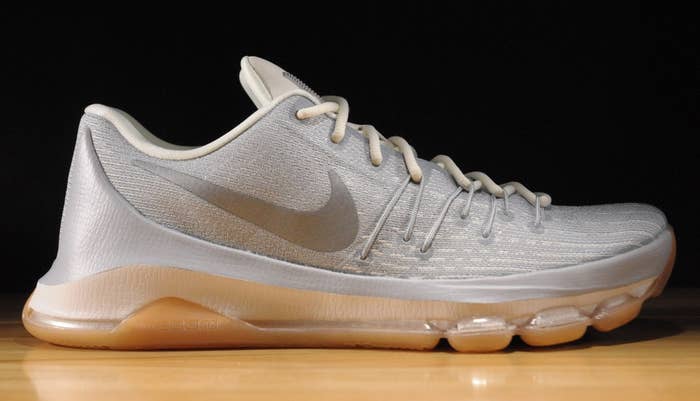 A New Nike KD 8 Colorway Surfaces | Complex