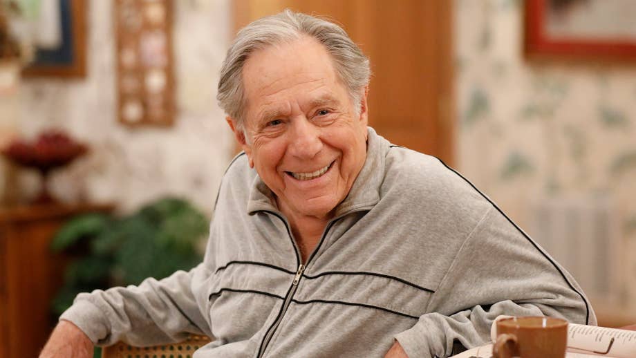 'The Goldbergs' Actor George Segal Dead at 87 Following Complications ...