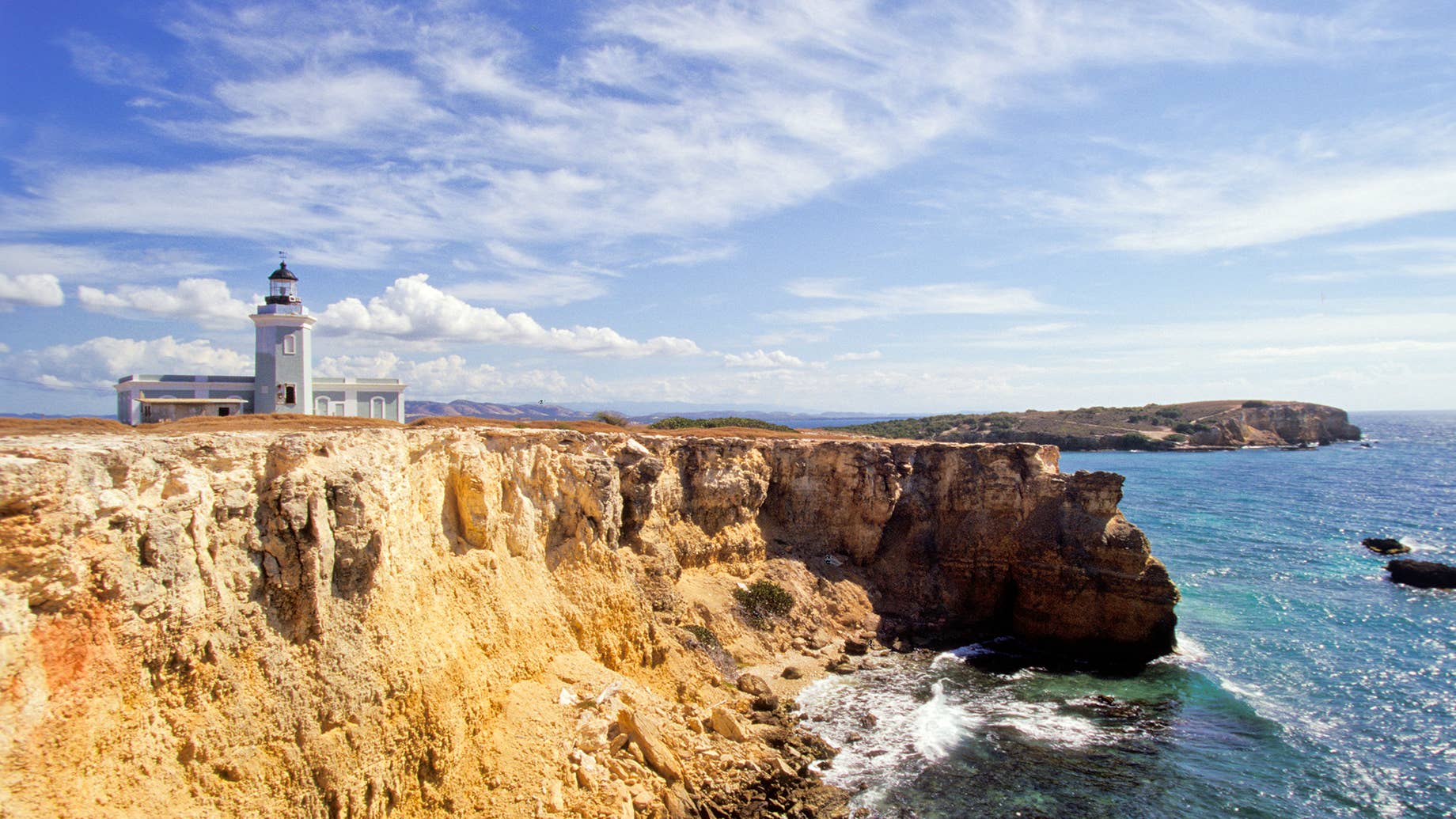 Man Falls to Death Filming TikTok Video on Cliff in Puerto Rico | Complex