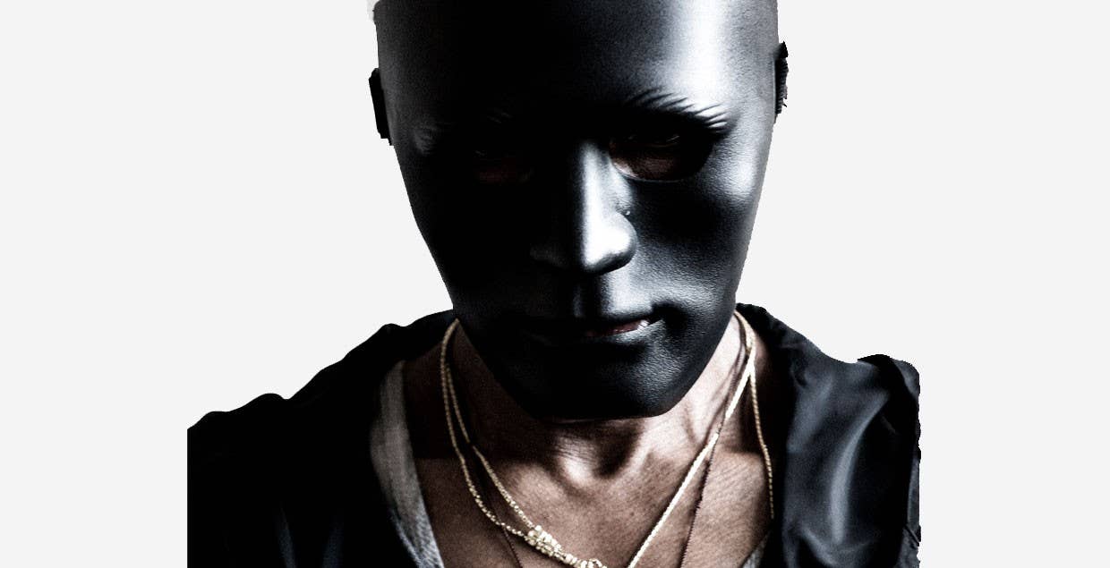 Tricky Enlists CASISDEAD's Lyrical Venom For Ominous New Track "Does It ...