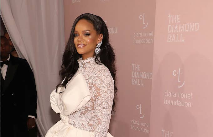 Rihanna Sends Encouraging Message to Fan Battling Cancer | Complex