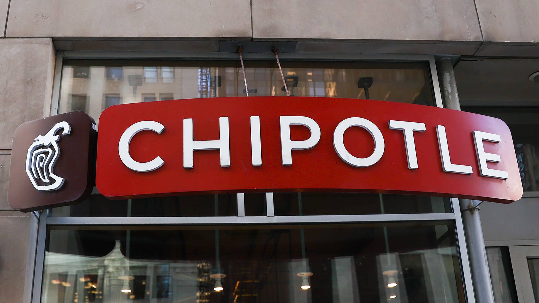 Alabama Man Documents His Quest to Eat Chipotle for 1,000 Days Straight ...