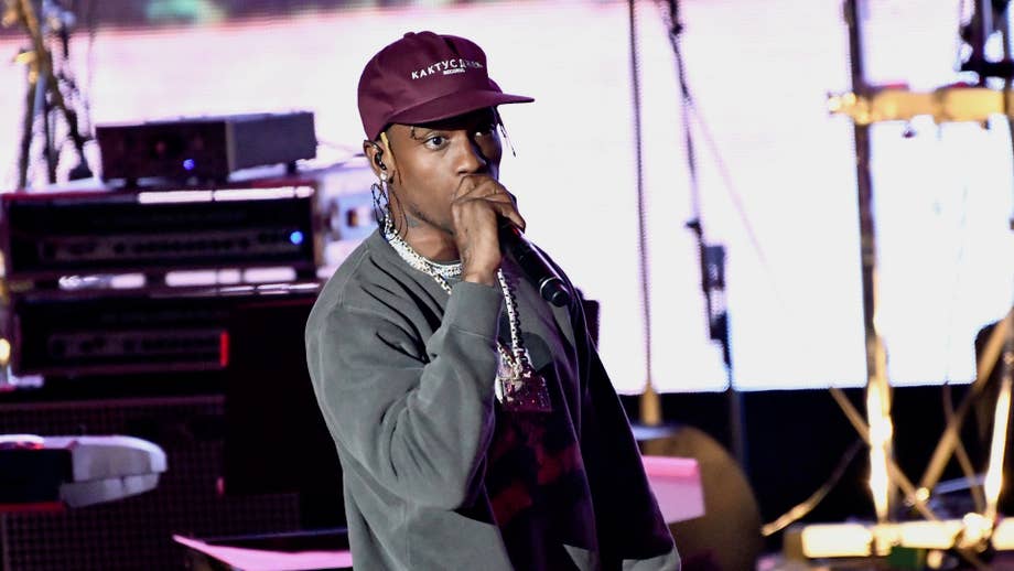 Travis Scott Gifts His Crew Iced-Out Eliantte & Co Chains | Complex