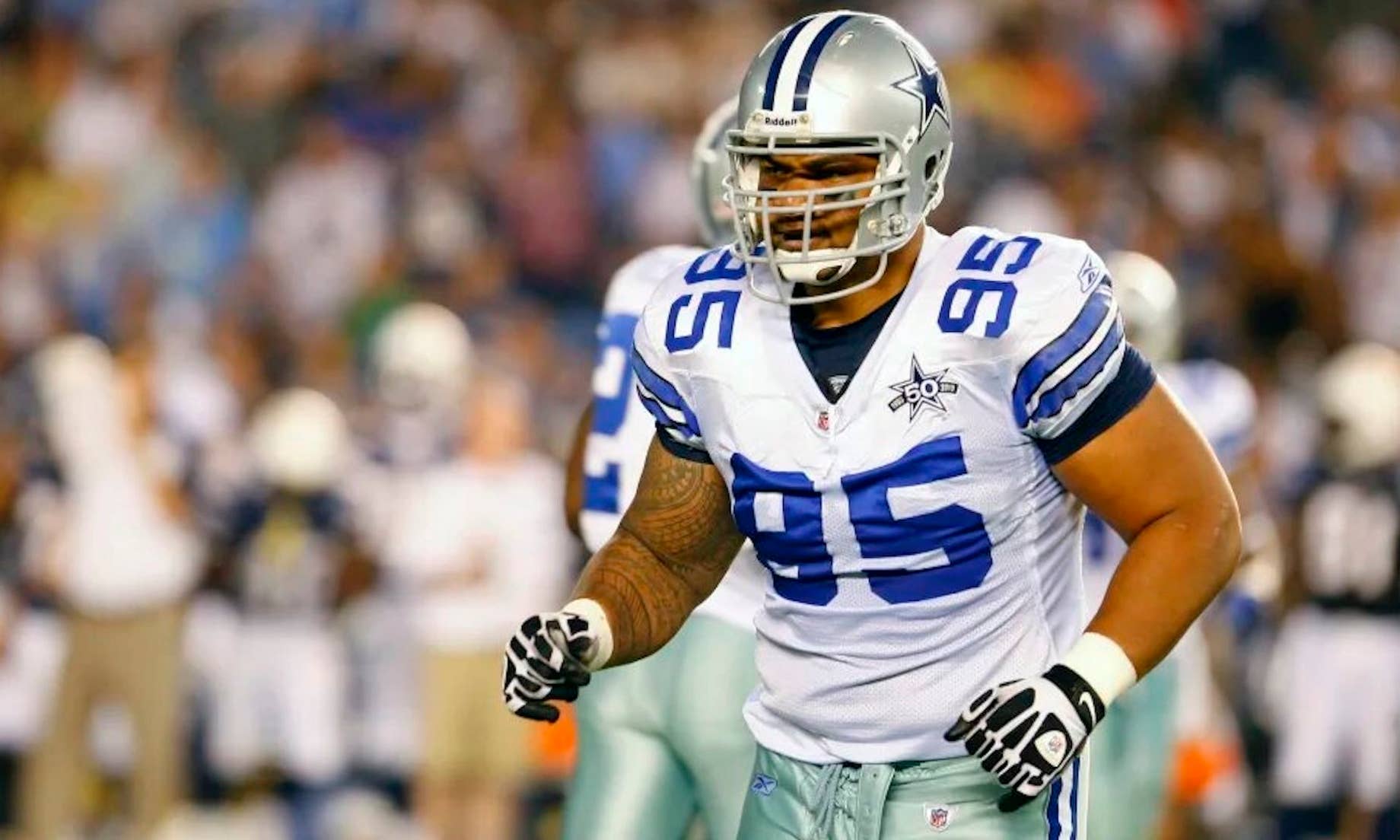 Ex-NFL Defensive Tackle Junior Siavii Found Dead in Federal Prison ...