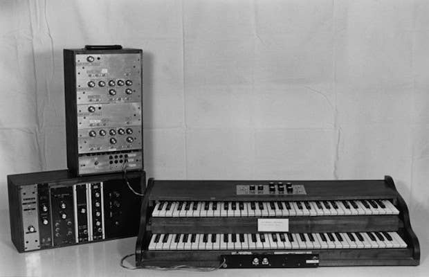 A Photo Retrospective Celebrates the 50th Anniversary of the Moog ...