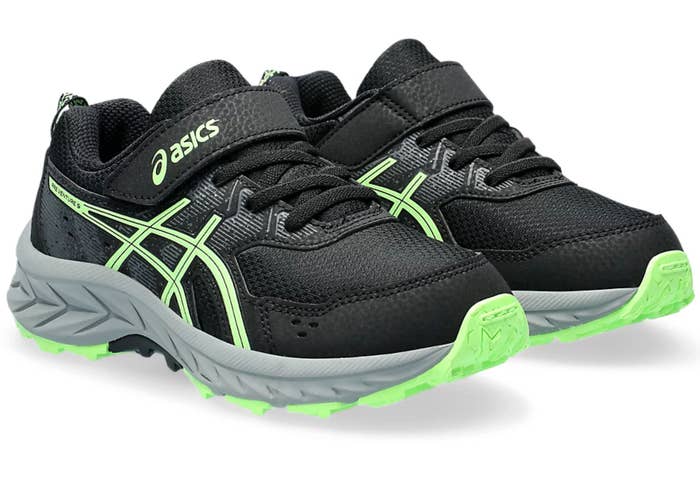The 9 Best Shoe Brands For Kids, According To Podiatrists