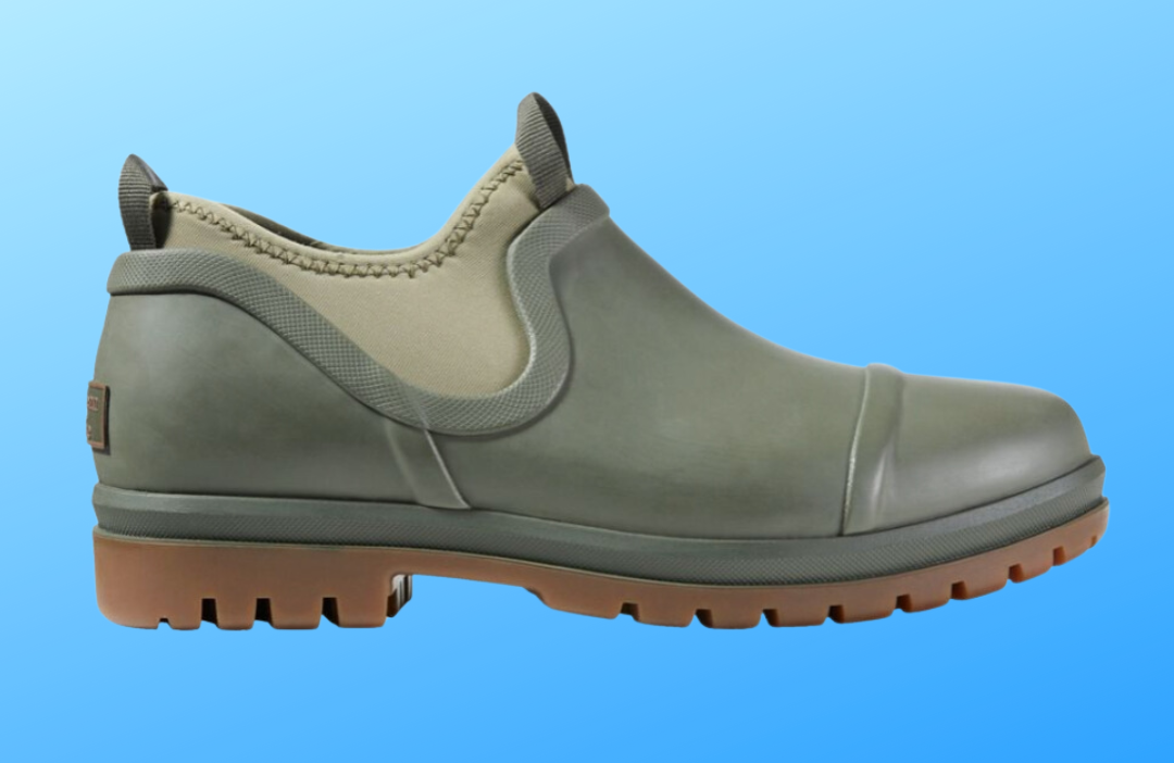 13 Cute And Comfortable Garden Clogs That Aren’t Crocs