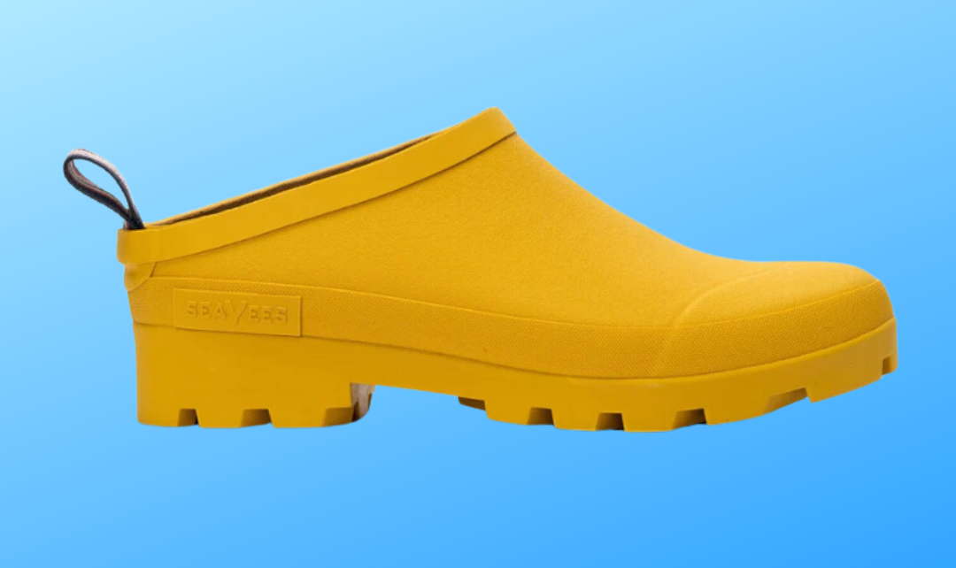 13 Cute And Comfortable Garden Clogs That Aren’t Crocs