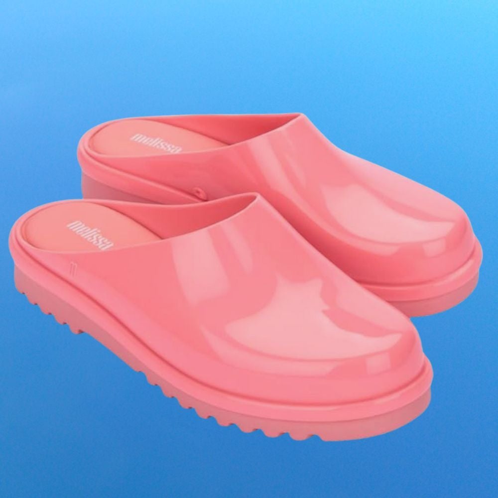 13 Cute And Comfortable Garden Clogs That Aren’t Crocs