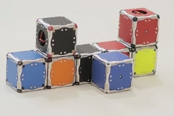 Mini Cube Robots That Self-Assemble