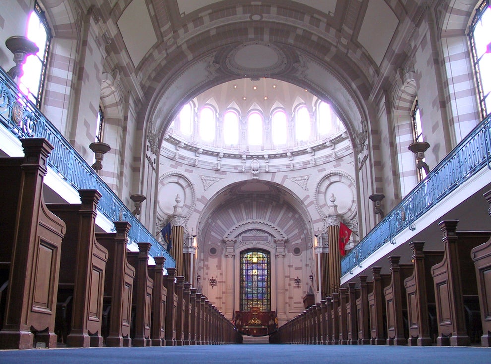 31 Insanely Beautiful Colleges You Can Get Married At