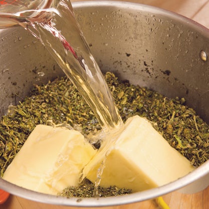 How To Make Weed Blue Cheese Dip That Will Get You Stoned