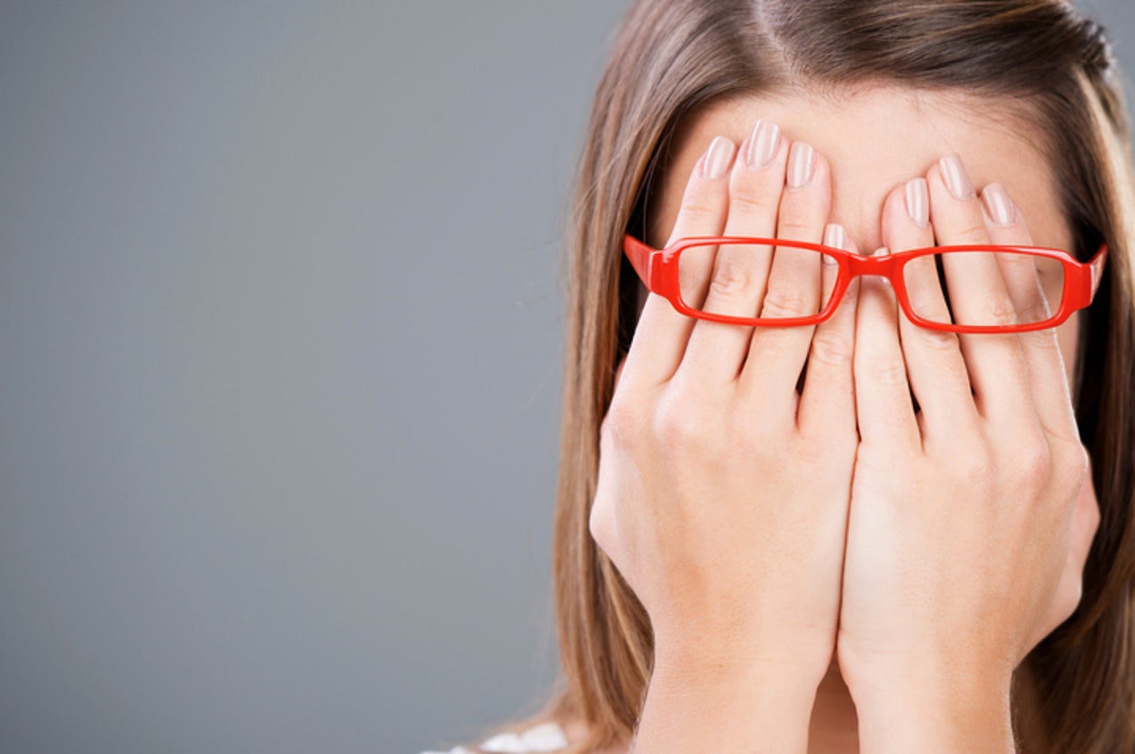 27 Everyday Situations That Are Excruciatingly Difficult For Shy People