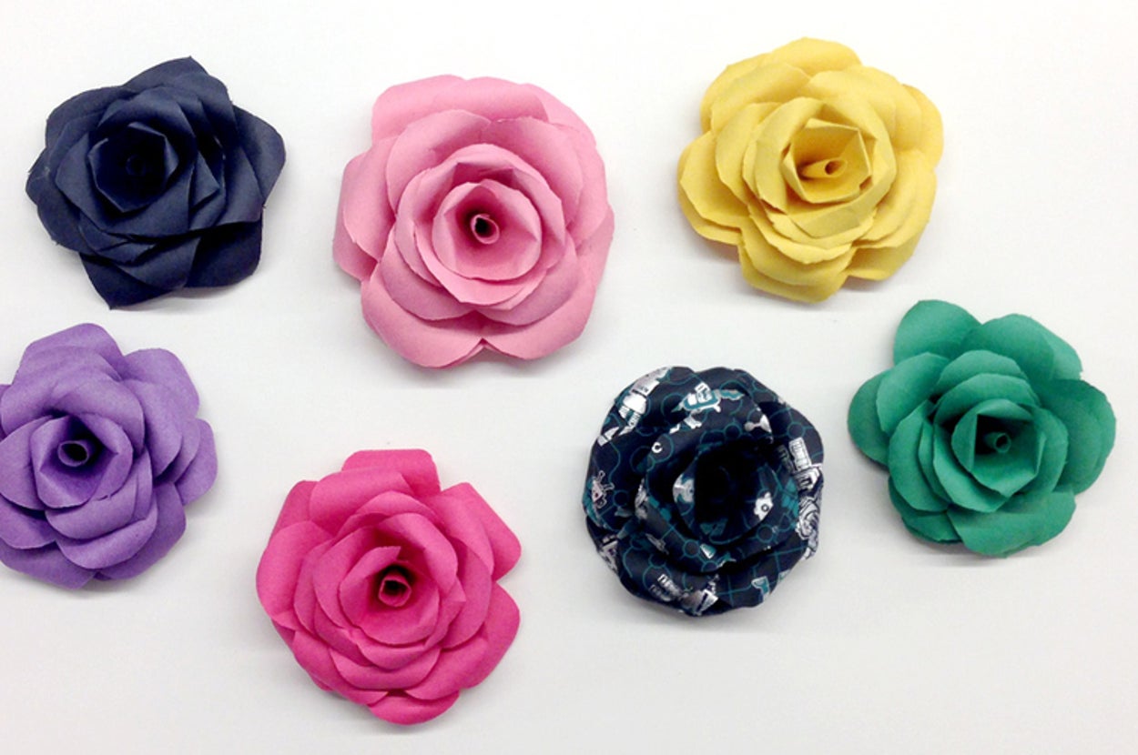 Make These Lovely Paper Roses Instead Of Buying Flowers For Valentine's Day