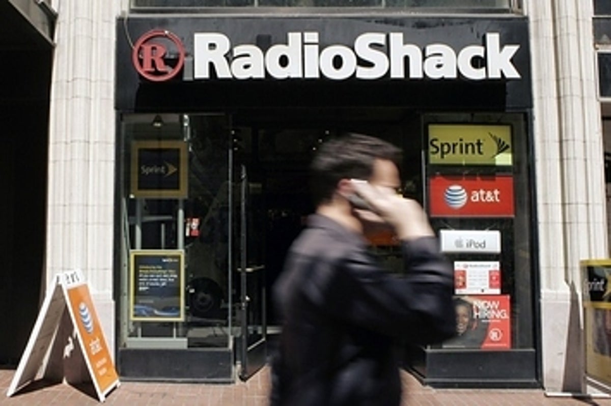 Why RadioShack Is Closing A Quarter Of Its 4,300 U.S. Stores