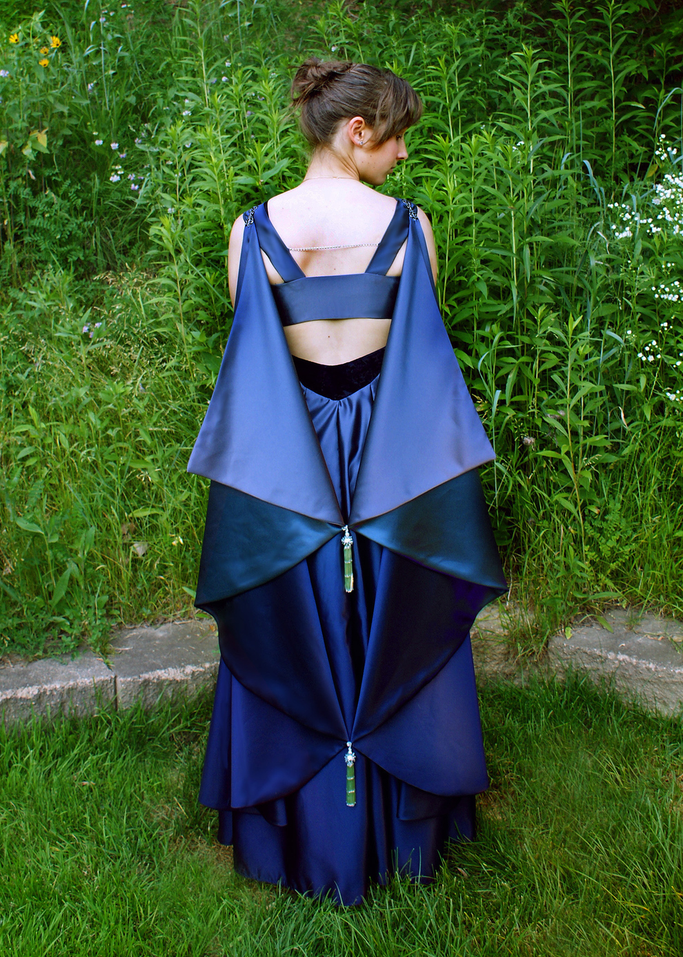 20 Of The Most Outlandish Prom Wear Looks Throughout The Years