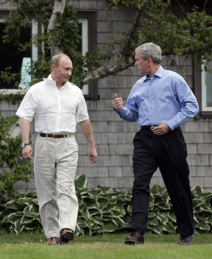 The 25 Biggest Bromance Moments Between George W. Bush And Vladimir Putin