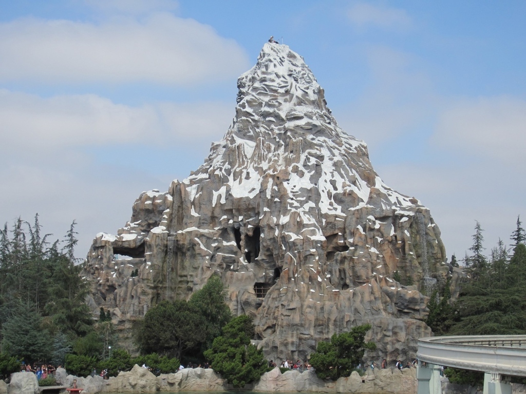 Ranking Every Ride At Disneyland By Scariness ranking-every-ride-at-disneyland-by-scariness
