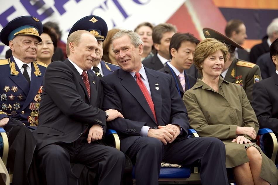 The 25 Biggest Bromance Moments Between George W. Bush And Vladimir Putin