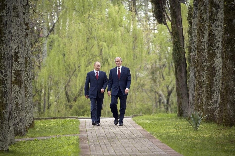 The 25 Biggest Bromance Moments Between George W. Bush And Vladimir Putin