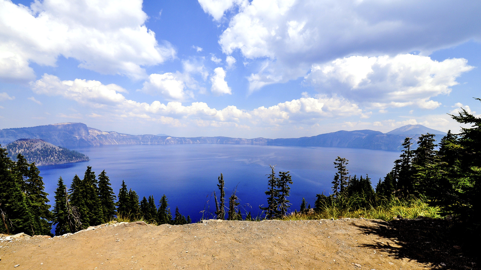 16 Amazingly Refreshing Lake Destinations In The U.S.