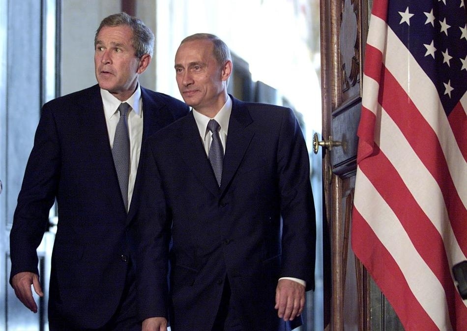 The 25 Biggest Bromance Moments Between George W. Bush And Vladimir Putin