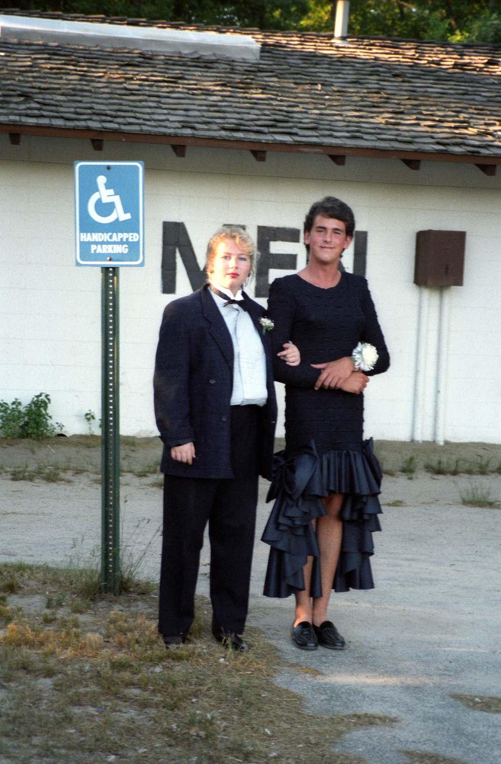 20 Of The Most Outlandish Prom Wear Looks Throughout The Years