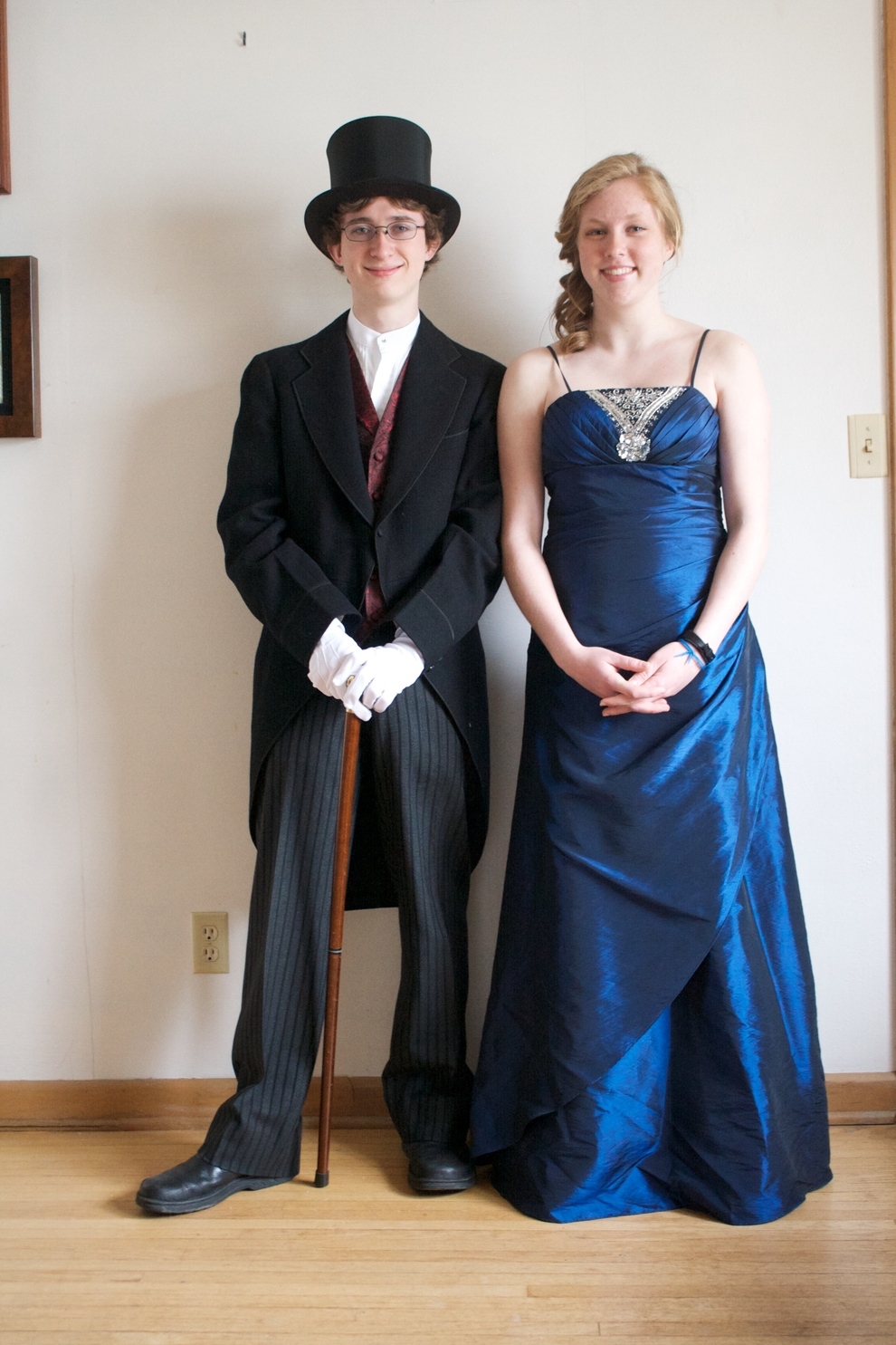 20 Of The Most Outlandish Prom Wear Looks Throughout The Years