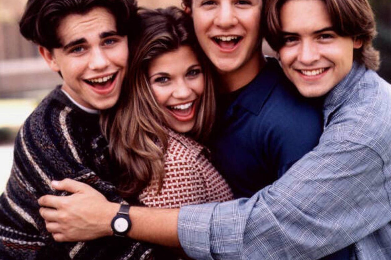 Here's The First Official "Girl Meets World" Trailer