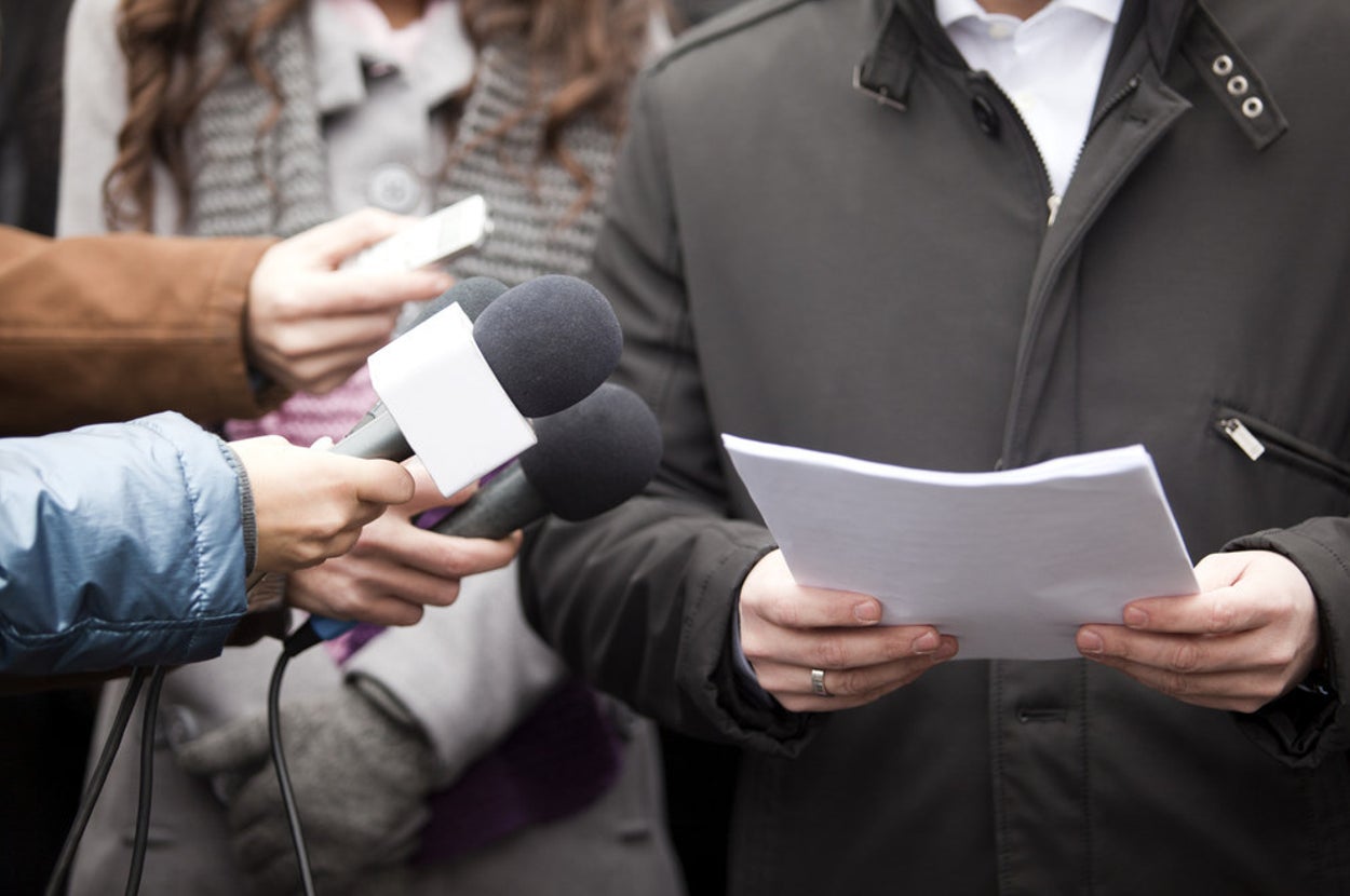 Here's What Male And Female Journalists Earn In The U.K.