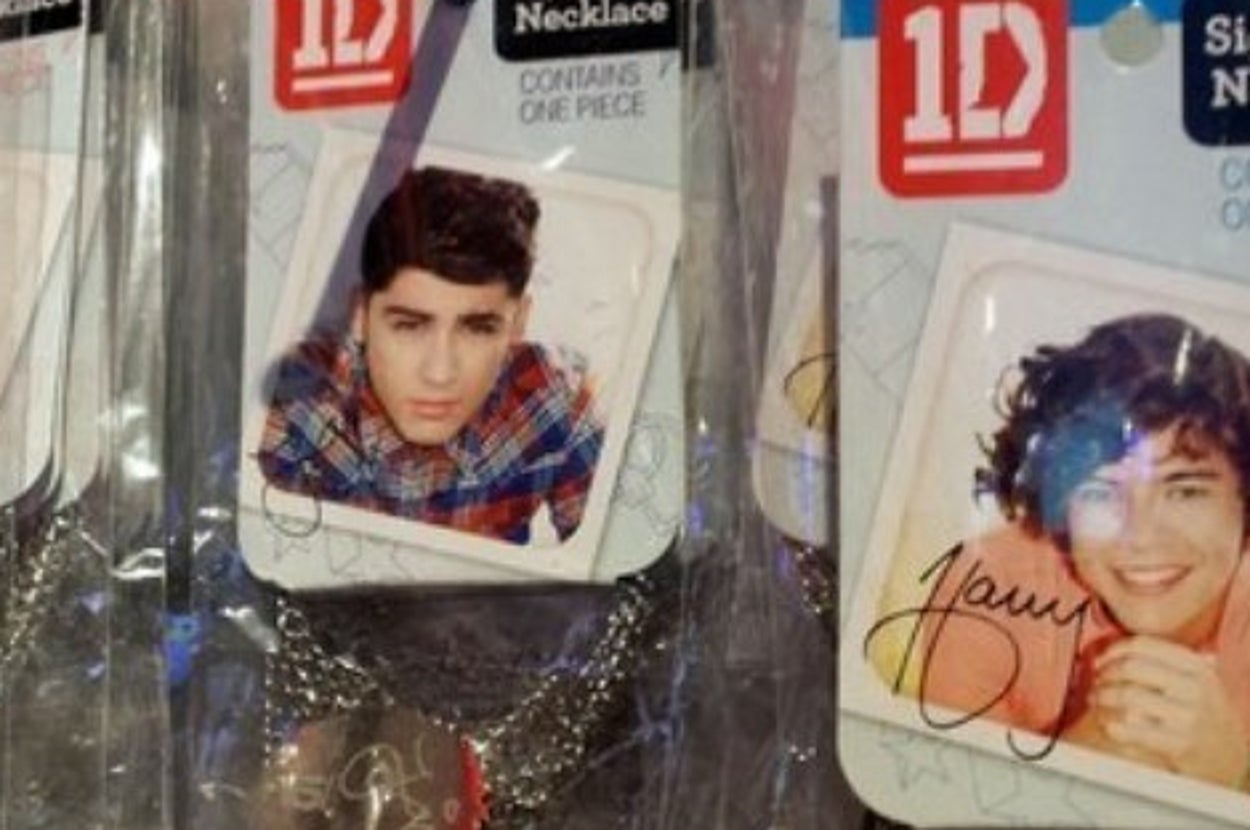 16 One Direction Souvenirs You Can Buy In London, Ranked