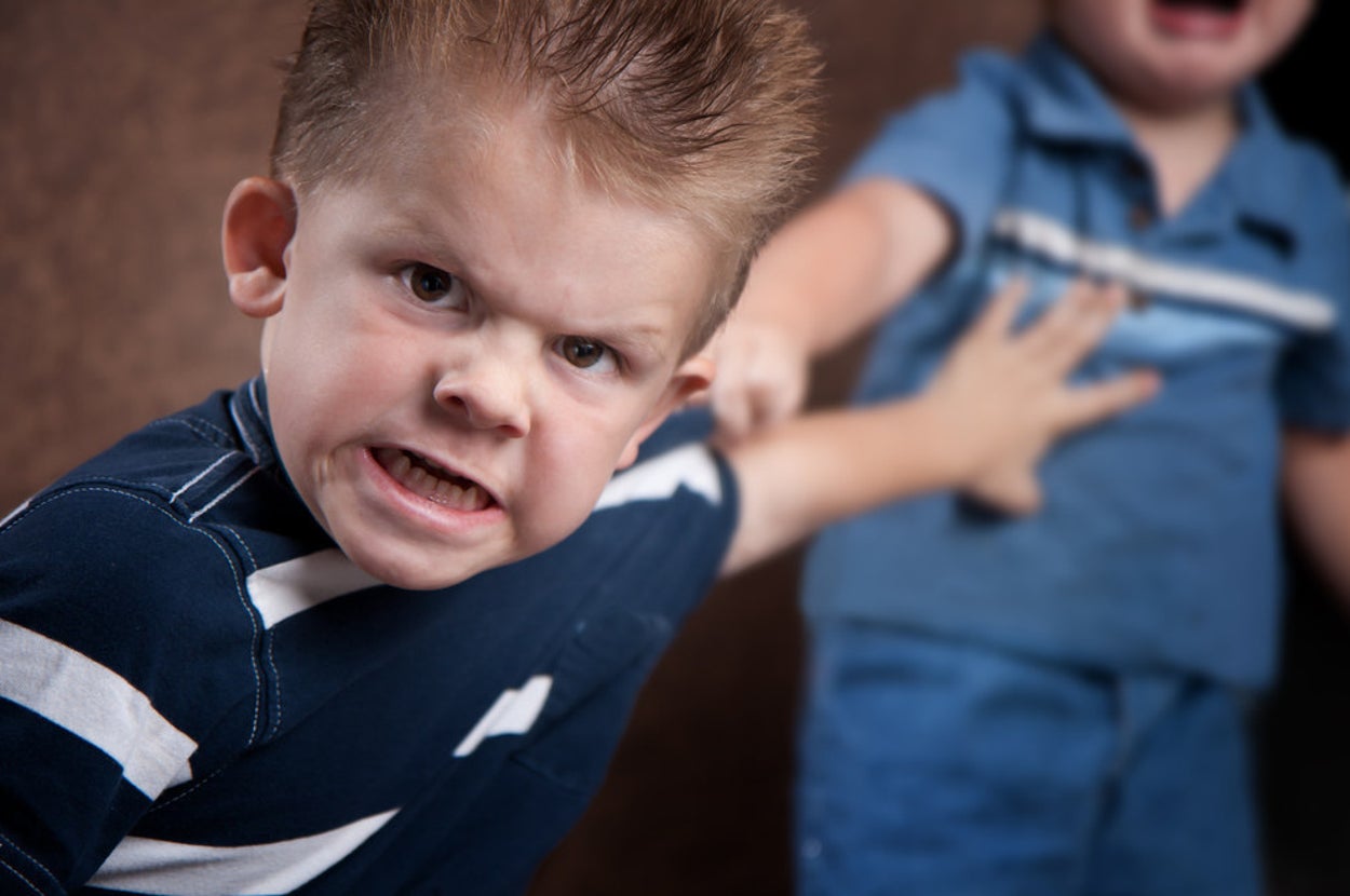 28 Struggles Of Growing Up With An Older Brother