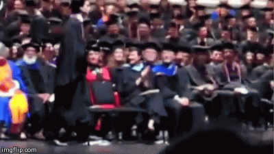 16 Epic Graduation Fails
