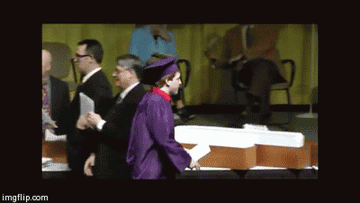 16 Epic Graduation Fails