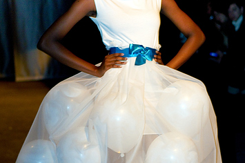 20 Of The Most Outlandish Prom Wear Looks Throughout The Years