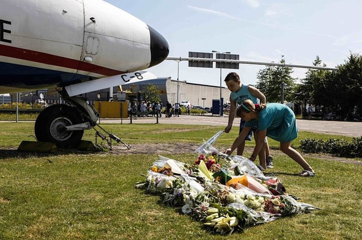 The First Bodies From Malaysia Airlines Flight MH17 Have Been Returned ...