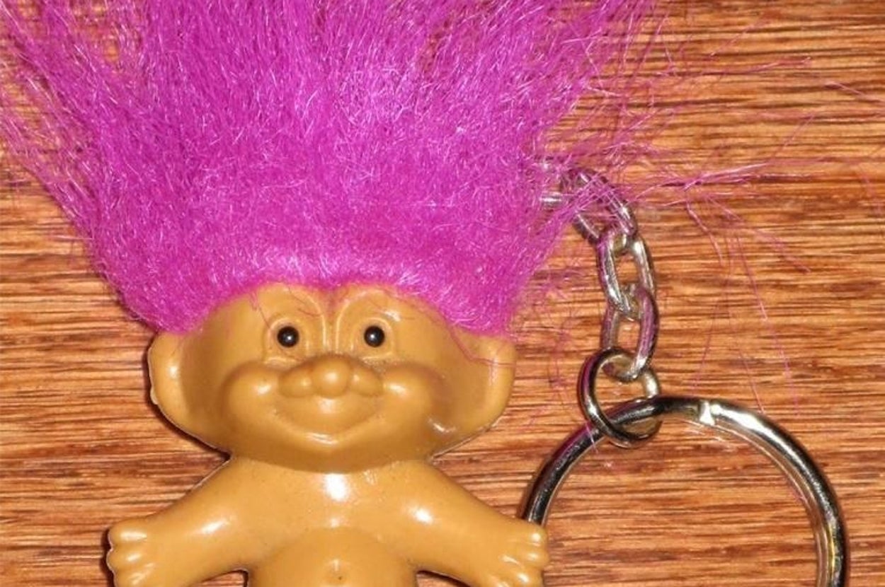 21 Keychains From The ’90s You Almost Certainly Owned