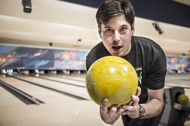 10 Pick-Up Lines That Only Work At The Bowling Alley
