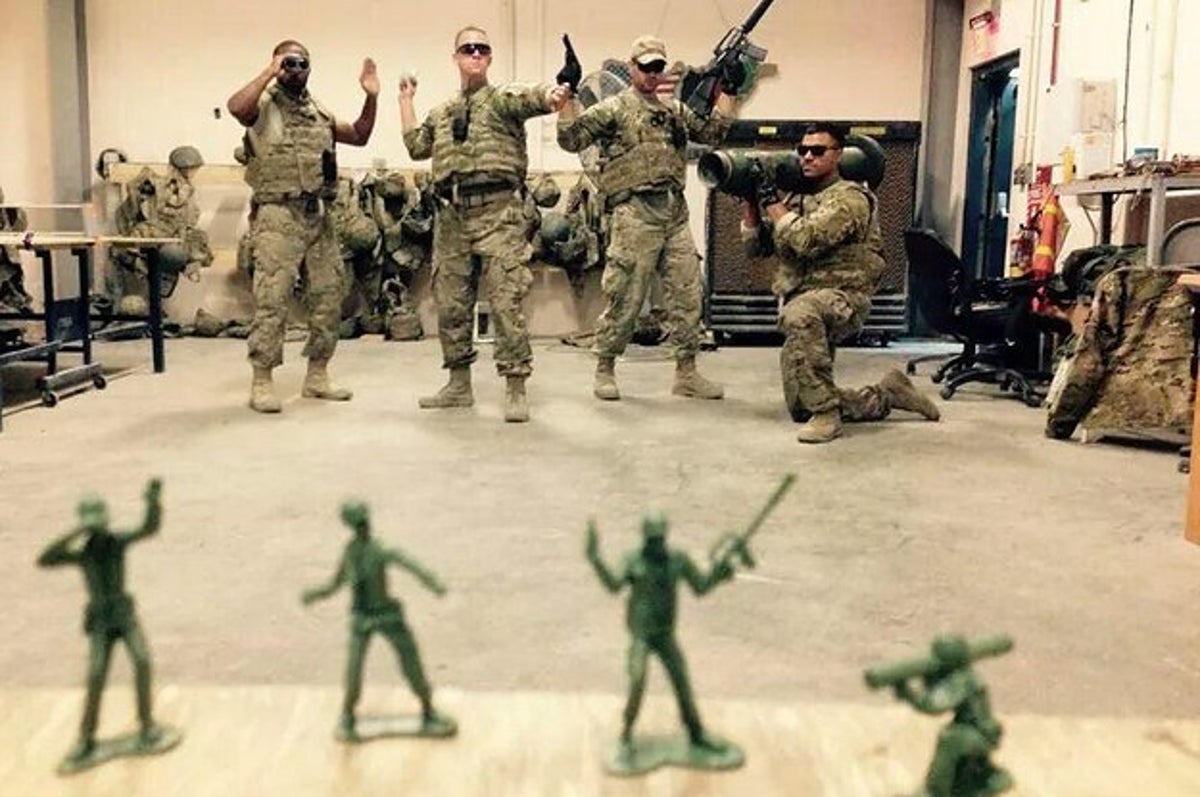 There's A Fake Army Rangers Twitter Account Threatening ISIS
